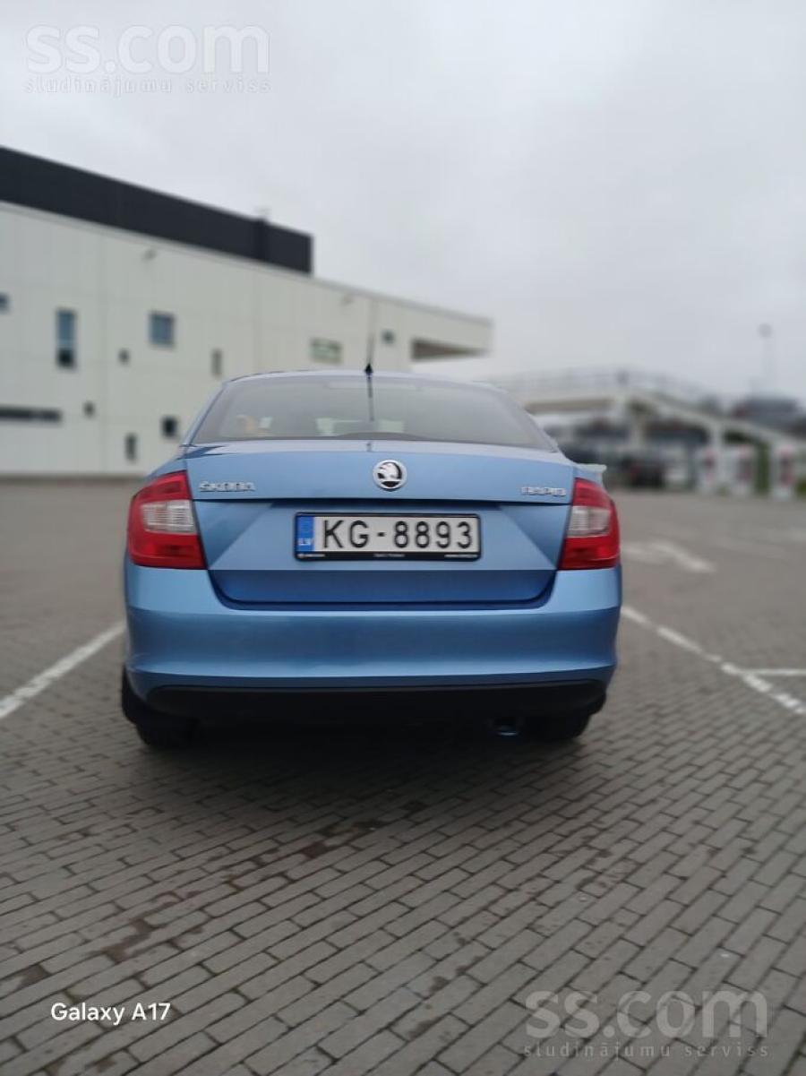 Skoda Rapid 2016 in Rezekne, with an engine capacity of 1.60 L and mileage of 150 thousand km for 7500 €, photo 3 on AUTOMOTO.COM.LV