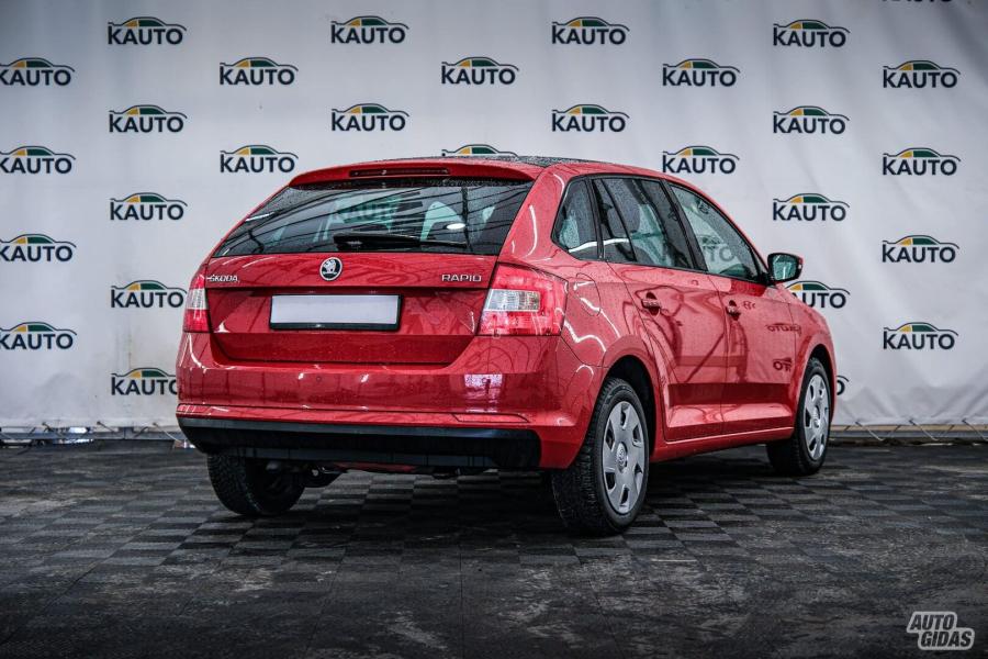 Skoda Rapid 2017 in Kaunas, with an engine capacity of 1.50 L and mileage of 295 thousand km for 6290 €, photo 4 on AUTOMOTO.COM.LV