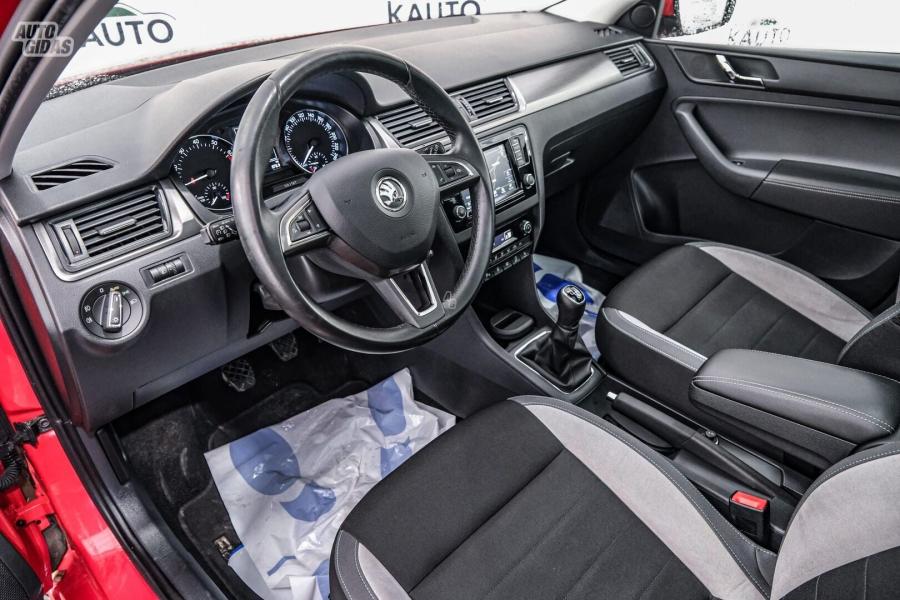 Skoda Rapid 2017 in Kaunas, with an engine capacity of 1.50 L and mileage of 295 thousand km for 6290 €, photo 6 on AUTOMOTO.COM.LV