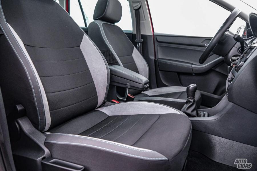 Skoda Rapid 2017 in Kaunas, with an engine capacity of 1.50 L and mileage of 295 thousand km for 6290 €, photo 13 on AUTOMOTO.COM.LV