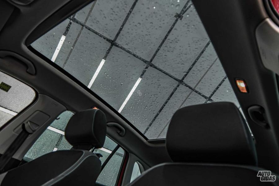 Skoda Rapid 2017 in Kaunas, with an engine capacity of 1.50 L and mileage of 295 thousand km for 6290 €, photo 15 on AUTOMOTO.COM.LV