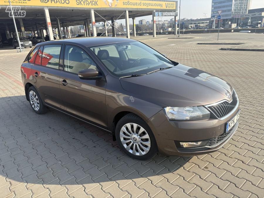 Skoda Rapid 2018 in Vilnius, with an engine capacity of 1.00 L and mileage of 236 thousand km for 5300 €, photo 4 on AUTOMOTO.COM.LV