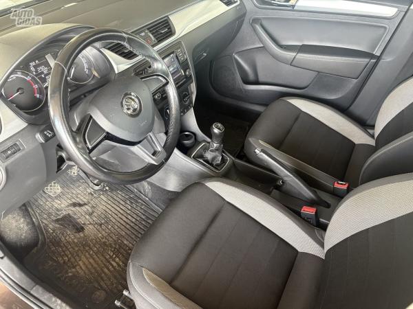 Skoda Rapid 2018 in Vilnius, with an engine capacity of 1.00 L and mileage of 236 thousand km for 5200 €, photo 8 on AUTOMOTO.COM.LV