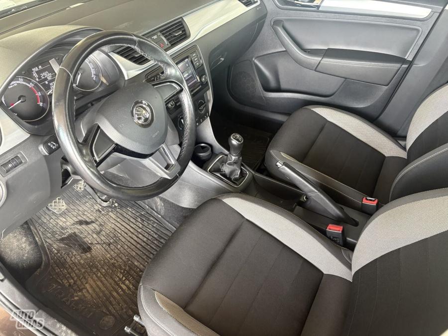Skoda Rapid 2018 in Vilnius, with an engine capacity of 1.00 L and mileage of 236 thousand km for 4700 €, photo 8 on AUTOMOTO.COM.LV