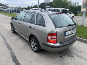 Orange Skoda Rapid 2007 in Riga, with an engine capacity of 1.20 L and mileage of 185 thousand km for 1200 €, photo 4 on AUTOMOTO.COM.LV