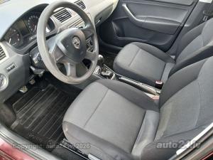 Красный Шкода Рапид 2013 в Таллин, объемом двигателя 1.20 л и пробегом 175 тыс. км за 4100 €, фото 12 на AUTOMOTO.COM.LV