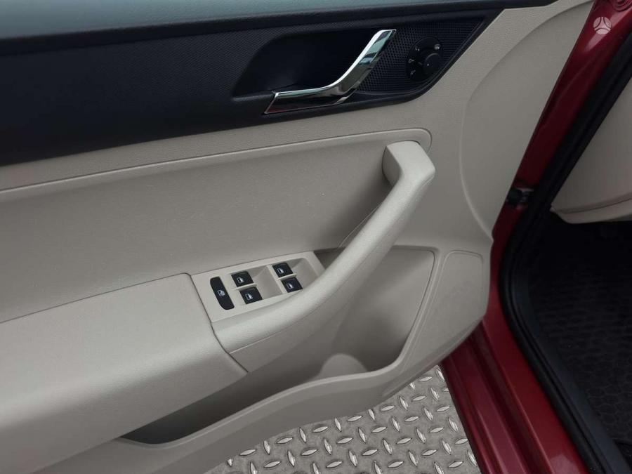 Sarkans Skoda Rapid 2014 Klaipėda, ar dzinēja tilpumu 1.20 L un nobraukumu 208 tūkst. km par 4999 €, foto 14 vietnē AUTOMOTO.COM.LV