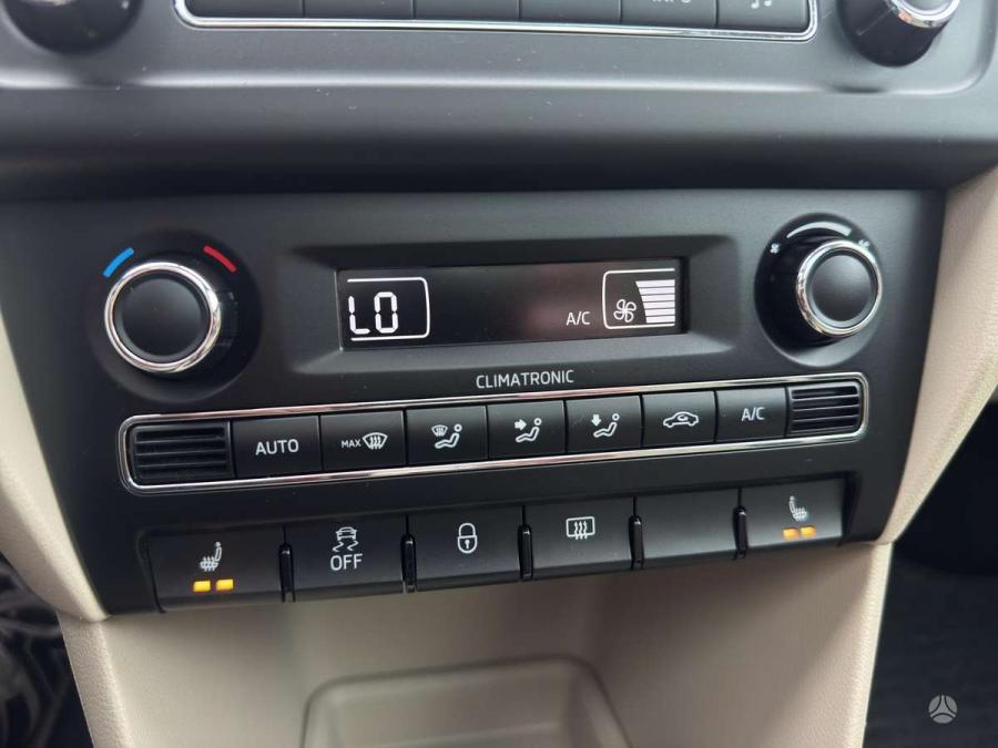 Sarkans Skoda Rapid 2014 Klaipėda, ar dzinēja tilpumu 1.20 L un nobraukumu 208 tūkst. km par 4999 €, foto 17 vietnē AUTOMOTO.COM.LV