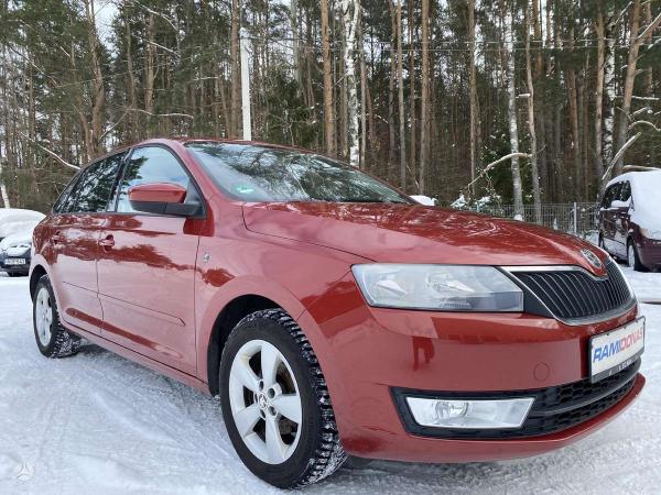 Red Skoda Rapid 2015 in Jonava, with an engine capacity of 1.20 L and mileage of 284 thousand km for 3900 €, photo 1 on AUTOMOTO.COM.LV