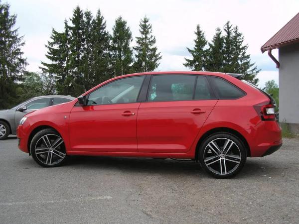 Sarkans Skoda Rapid 2015 Sigulda, ar dzinēja tilpumu 1.60 L un nobraukumu 295 tūkst. km par 6350 €, foto 4 vietnē AUTOMOTO.COM.LV
