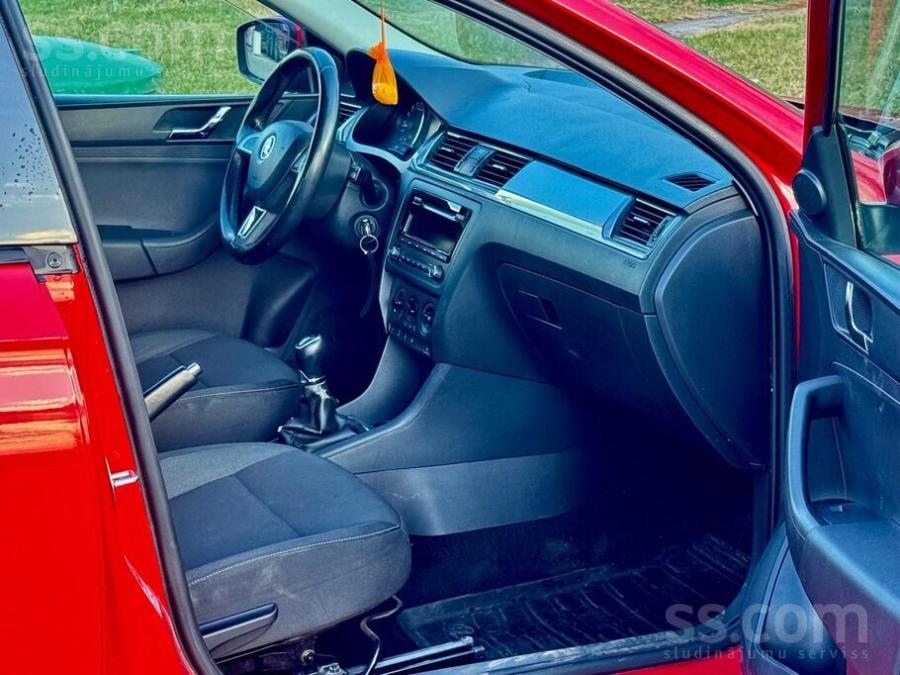 Sarkans Skoda Rapid 2014 Rīga, ar dzinēja tilpumu 1.60 L un nobraukumu 0 tūkst. km par 3200 €, foto 5 vietnē AUTOMOTO.COM.LV