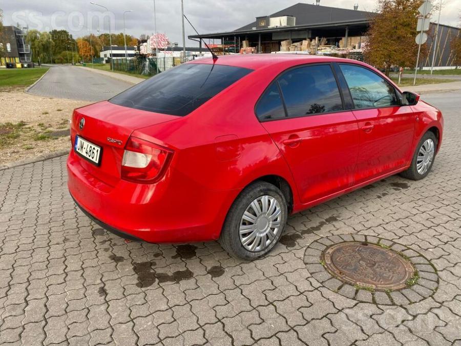 Sarkans Skoda Rapid 2014 Dobele, ar dzinēja tilpumu 1.60 L un nobraukumu 298 tūkst. km par 2300 €, foto 5 vietnē AUTOMOTO.COM.LV
