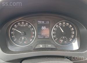 Sarkans Skoda Rapid 2014 Dobele, ar dzinēja tilpumu 1.60 L un nobraukumu 298 tūkst. km par 2300 €, foto 13 vietnē AUTOMOTO.COM.LV