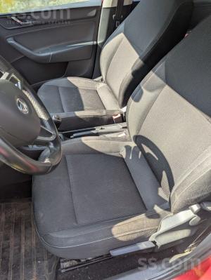 Sarkans Skoda Rapid 2015 Rīga, ar dzinēja tilpumu 1.60 L un nobraukumu 138 tūkst. km par 5500 €, foto 7 vietnē AUTOMOTO.COM.LV