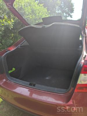 Sarkans Skoda Rapid 2015 Rīga, ar dzinēja tilpumu 1.60 L un nobraukumu 138 tūkst. km par 5500 €, foto 8 vietnē AUTOMOTO.COM.LV