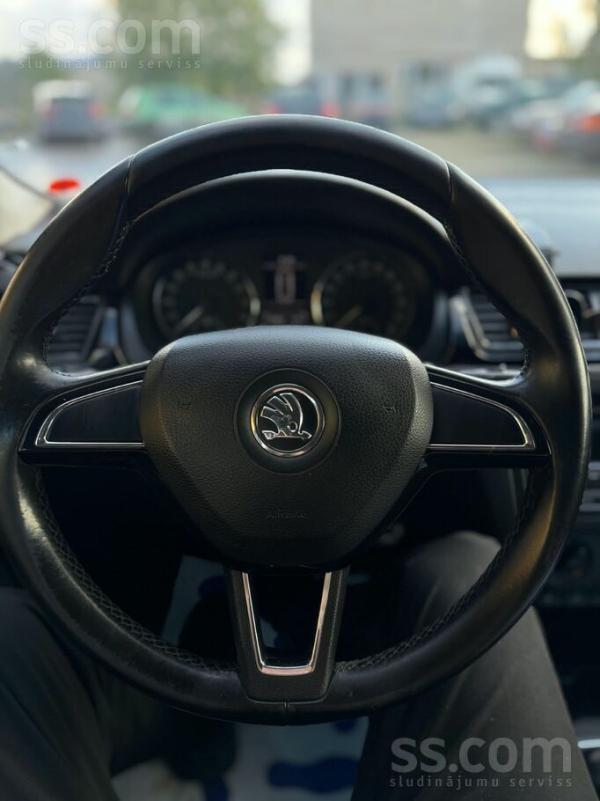 Red Skoda Rapid 2014 in Balvi, with an engine capacity of 1.60 L and mileage of 318 thousand km for 2750 €, photo 6 on AUTOMOTO.COM.LV