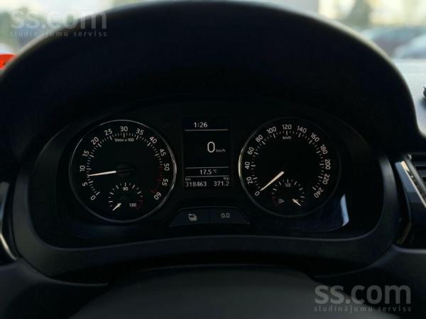 Red Skoda Rapid 2014 in Balvi, with an engine capacity of 1.60 L and mileage of 318 thousand km for 2750 €, photo 7 on AUTOMOTO.COM.LV