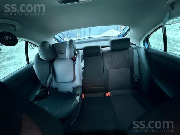 Skoda Rapid 2013 in Riga, with an engine capacity of 1.60 L and mileage of 277 thousand km for 4150 €, photo 7 on AUTOMOTO.COM.LV