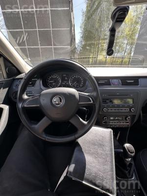 Skoda Rapid 2013 in Riga, with an engine capacity of 1.60 L and mileage of 250 thousand km for 3850 €, photo 8 on AUTOMOTO.COM.LV