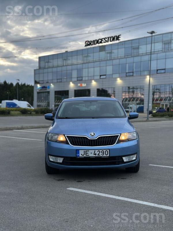 Skoda Rapid 2013 in Riga, with an engine capacity of 1.60 L and mileage of 277 thousand km for 2950 €, photo 2 on AUTOMOTO.COM.LV