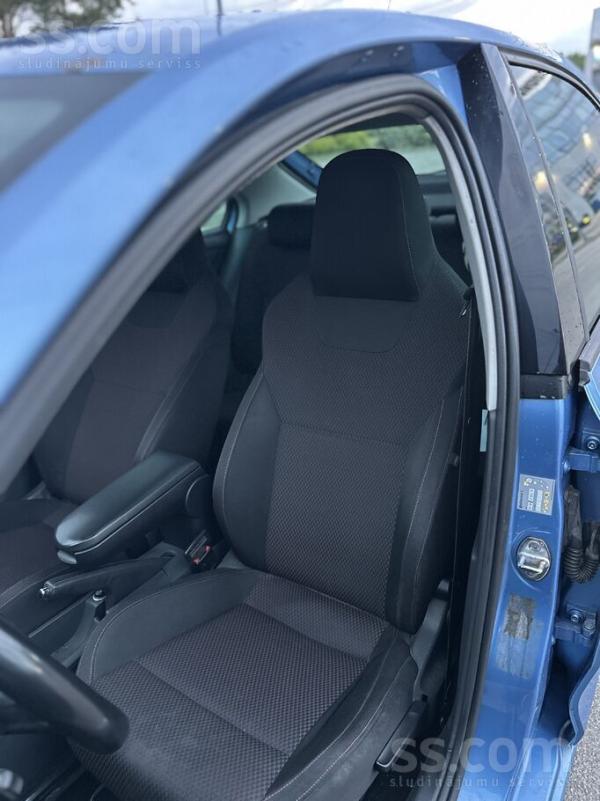 Skoda Rapid 2013 in Riga, with an engine capacity of 1.60 L and mileage of 277 thousand km for 2950 €, photo 9 on AUTOMOTO.COM.LV