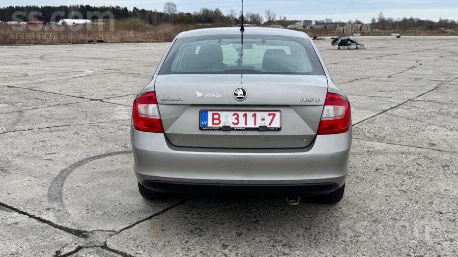 Skoda Rapid 2013 Rīga, ar dzinēja tilpumu 1.60 L un nobraukumu 0 tūkst. km par 3599 €, foto 5 vietnē AUTOMOTO.COM.LV