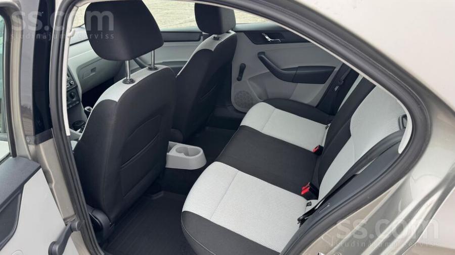 Skoda Rapid 2013 Rīga, ar dzinēja tilpumu 1.60 L un nobraukumu 0 tūkst. km par 3599 €, foto 25 vietnē AUTOMOTO.COM.LV