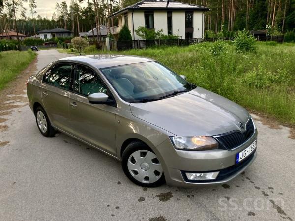 Skoda Rapid 2013 in Riga, with an engine capacity of 1.60 L and mileage of 115 thousand km for 4990 €, photo 4 on AUTOMOTO.COM.LV