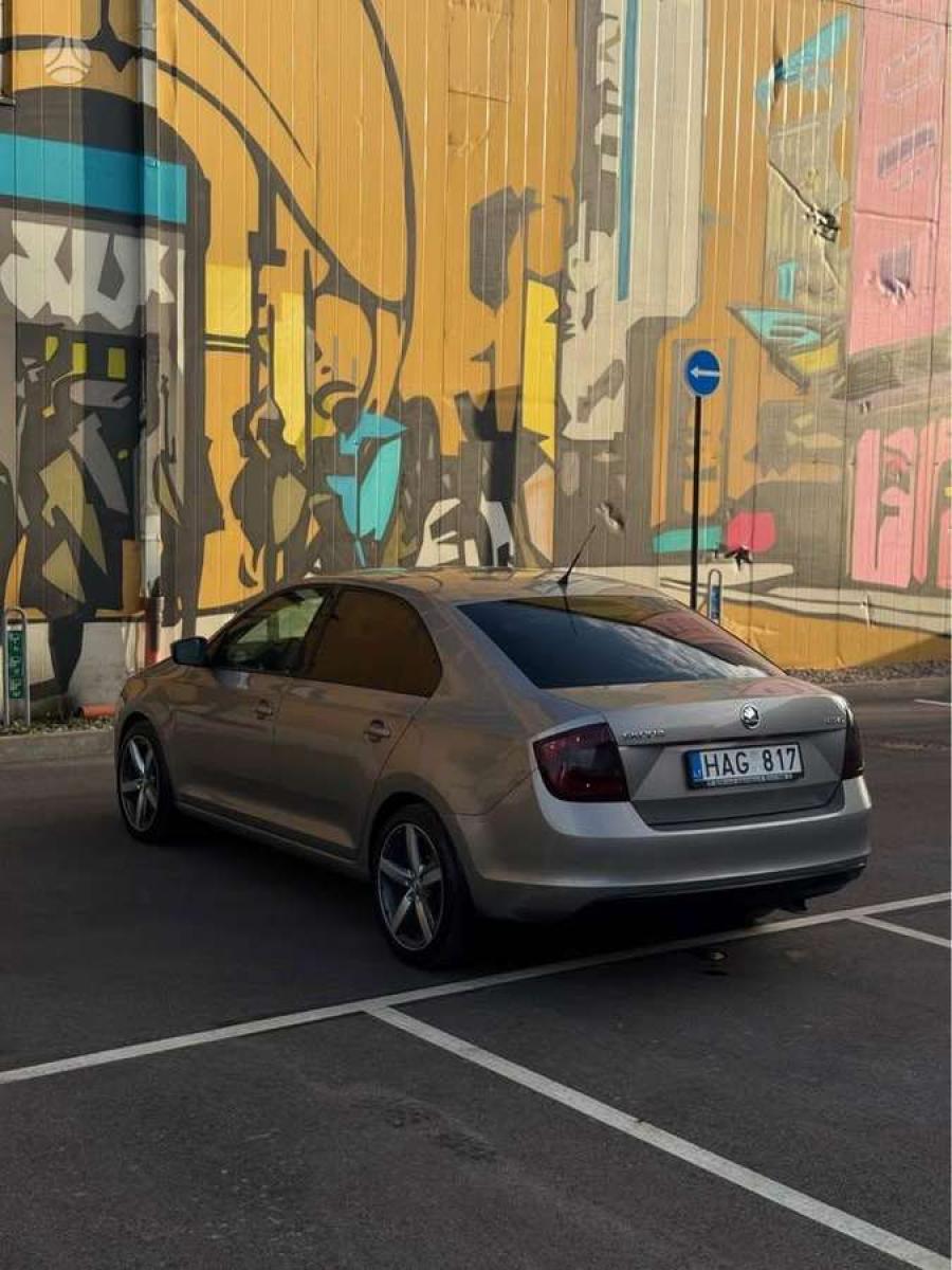 Skoda Rapid 2013 in Kaunas, with an engine capacity of 1.60 L and mileage of 290 thousand km for 4000 €, photo 4 on AUTOMOTO.COM.LV