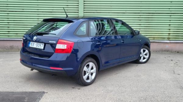 Skoda Rapid 2015 Rīga, ar dzinēja tilpumu 1.60 L un nobraukumu 185 tūkst. km par 6200 €, foto 3 vietnē AUTOMOTO.COM.LV