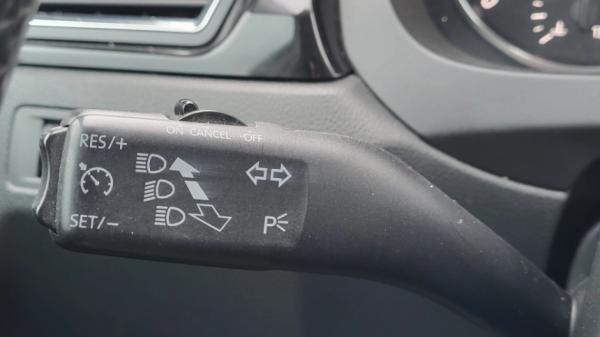 Skoda Rapid 2015 in Riga, with an engine capacity of 1.60 L and mileage of 185 thousand km for 6200 €, photo 7 on AUTOMOTO.COM.LV