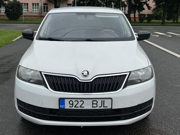 Шкода Рапид 2013 в Нарва на AUTOMOTO.COM.LV Белый Шкода Рапид 2013 в Нарва, объемом двигателя 1.60 л и пробегом 393 тыс. км за 2499 €, фото 4 на AUTOMOTO.COM.LV