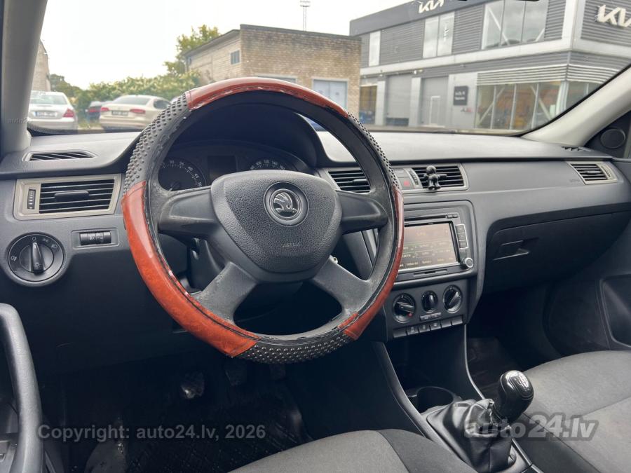 Balts Skoda Rapid 2013 Narva, ar dzinēja tilpumu 1.60 L un nobraukumu 390 tūkst. km par 2499 €, foto 15 vietnē AUTOMOTO.COM.LV