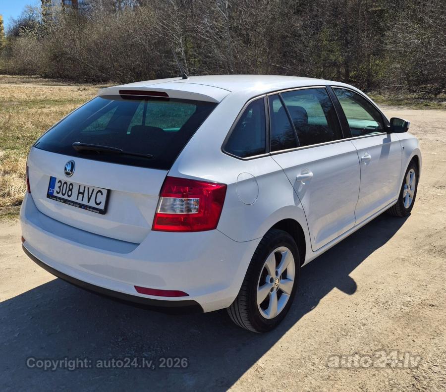 White Skoda Rapid 2014 in Tallinn, with an engine capacity of 1.60 L and mileage of 153 thousand km for 5490 €, photo 7 on AUTOMOTO.COM.LV