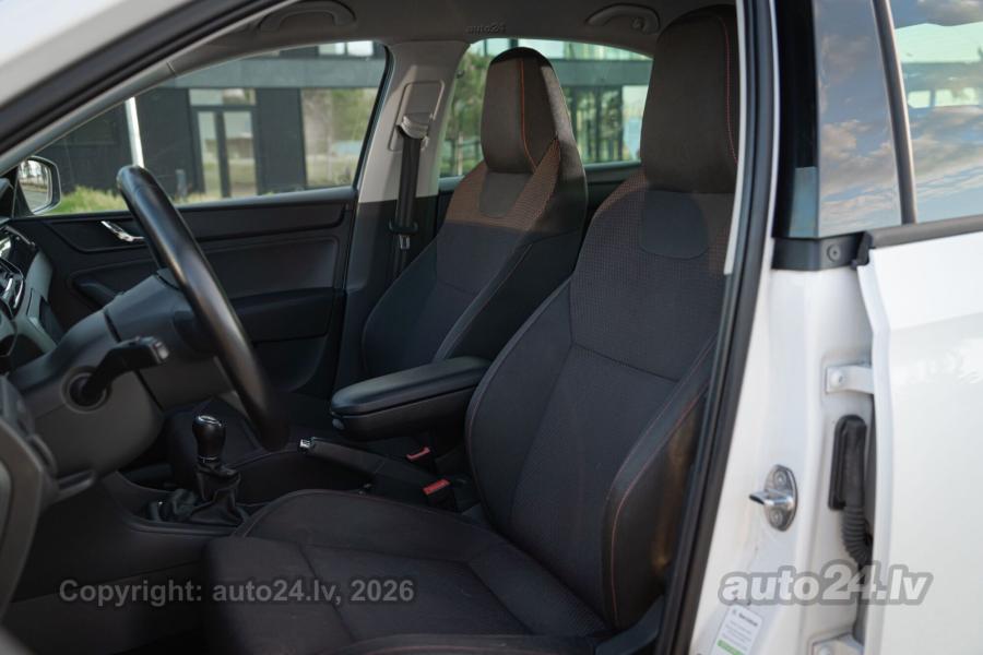 Balts Skoda Rapid 2014 Tallina, ar dzinēja tilpumu 1.20 L un nobraukumu 123 tūkst. km par 4899 €, foto 8 vietnē AUTOMOTO.COM.LV