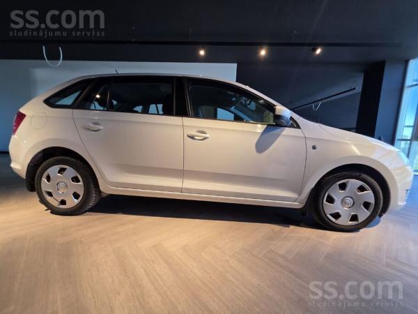 White Skoda Rapid 2014 in Riga, with an engine capacity of 1.60 L and mileage of 214 thousand km for 3600 €, photo 3 on AUTOMOTO.COM.LV