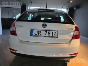 Balts Skoda Rapid 2014 Rīga, ar dzinēja tilpumu 1.60 L un nobraukumu 214 tūkst. km par 3600 €, foto 6 vietnē AUTOMOTO.COM.LV