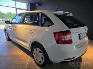 Balts Skoda Rapid 2014 Rīga, ar dzinēja tilpumu 1.60 L un nobraukumu 214 tūkst. km par 3600 €, foto 7 vietnē AUTOMOTO.COM.LV