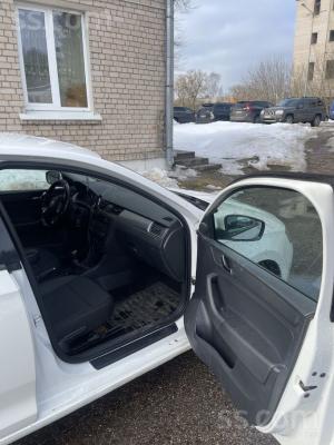 Белый Шкода Рапид 2014 в Даугавпилс, объемом двигателя 1.60 л и пробегом 253 тыс. км за 2200 €, фото 10 на AUTOMOTO.COM.LV