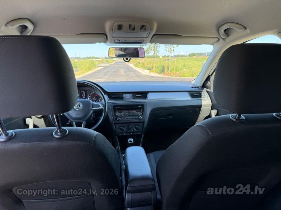 White Skoda Rapid 2014 in Tallinn, with an engine capacity of 1.20 L and mileage of 214 thousand km for 4190 €, photo 10 on AUTOMOTO.COM.LV