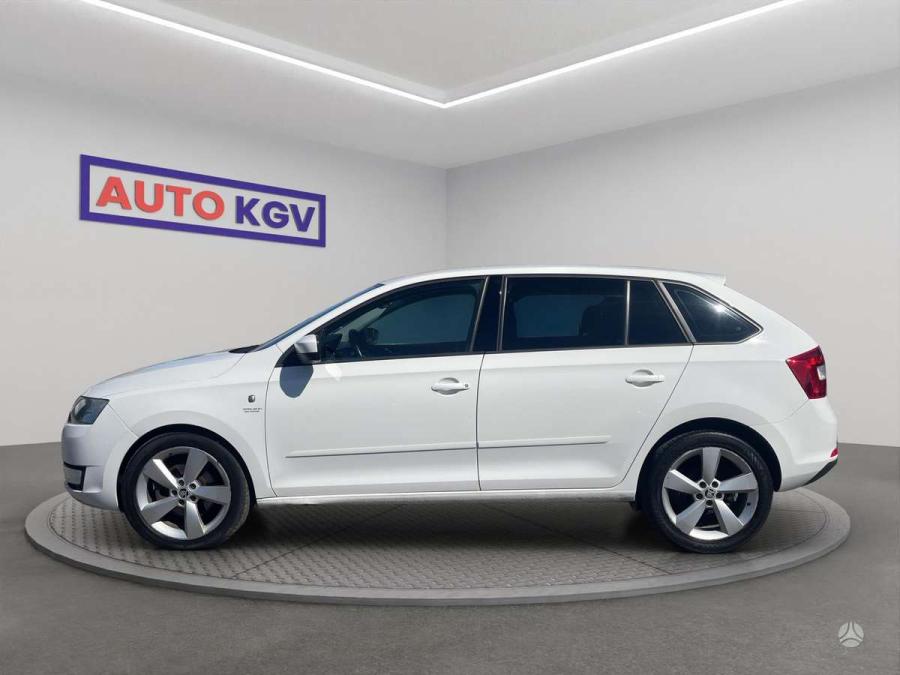 White Skoda Rapid 2014 in Vilnius, with an engine capacity of 1.60 L and mileage of 231 thousand km for 5999 €, photo 3 on AUTOMOTO.COM.LV