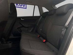 White Skoda Rapid 2014 in Vilnius, with an engine capacity of 1.60 L and mileage of 231 thousand km for 5999 €, photo 12 on AUTOMOTO.COM.LV
