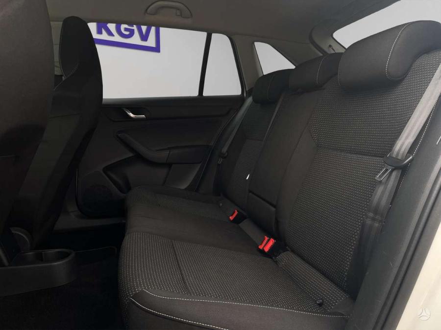 White Skoda Rapid 2014 in Vilnius, with an engine capacity of 1.60 L and mileage of 231 thousand km for 5999 €, photo 12 on AUTOMOTO.COM.LV
