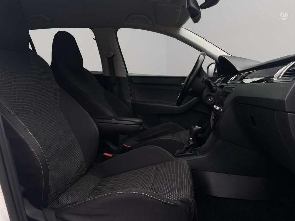 Balts Skoda Rapid 2014 Viļņa, ar dzinēja tilpumu 1.60 L un nobraukumu 231 tūkst. km par 5999 €, foto 9 vietnē AUTOMOTO.COM.LV