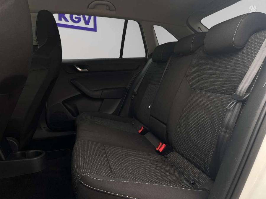 White Skoda Rapid 2014 in Vilnius, with an engine capacity of 1.60 L and mileage of 231 thousand km for 5999 €, photo 12 on AUTOMOTO.COM.LV