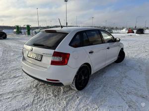 White Skoda Rapid 2015 in Vilnius, with an engine capacity of 1.60 L and mileage of 218 thousand km for 3650 €, photo 10 on AUTOMOTO.COM.LV