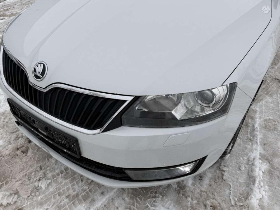 Balts Skoda Rapid 2015 Rokiškis, ar dzinēja tilpumu 1.20 L un nobraukumu 260 tūkst. km par 5300 €, foto 5 vietnē AUTOMOTO.COM.LV