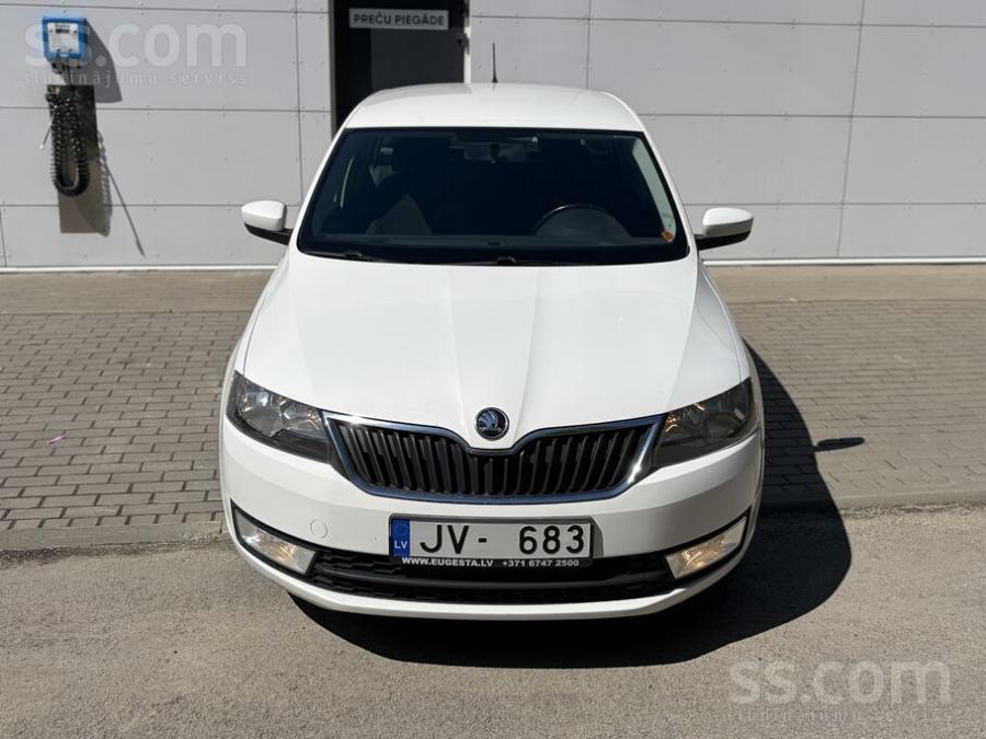 White Skoda Rapid 2015 in Riga, with an engine capacity of 1.60 L and mileage of 308 thousand km for 2150 €, photo 3 on AUTOMOTO.COM.LV