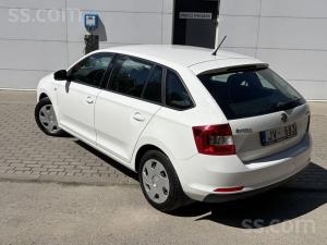 White Skoda Rapid 2015 in Riga, with an engine capacity of 1.60 L and mileage of 308 thousand km for 2150 €, photo 8 on AUTOMOTO.COM.LV