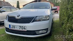 White Skoda Rapid 2015 in Ogre, with an engine capacity of 1.60 L and mileage of 250 thousand km for 3800 €, photo 7 on AUTOMOTO.COM.LV